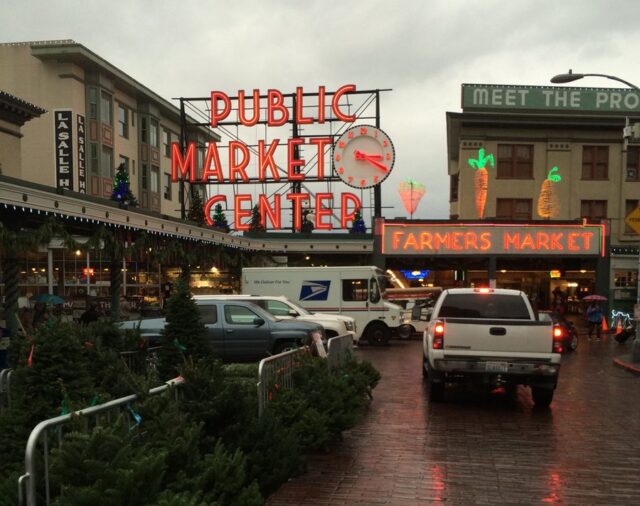 Pike Place Market: Ultimate Insider's Guide | WanderBIG.com