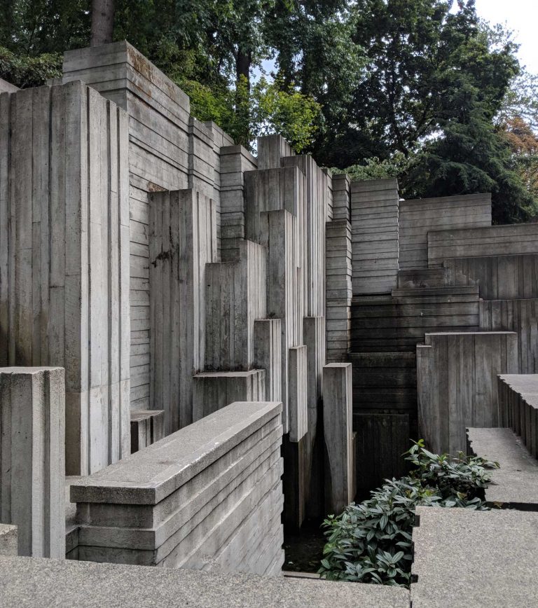 Freeway Park - Seattle's Manmade Canyon | WanderBIG.com