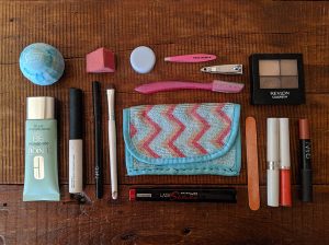 Makeup on Planes: 13 Beauty Tips for Stylish Airport Arrivals ...