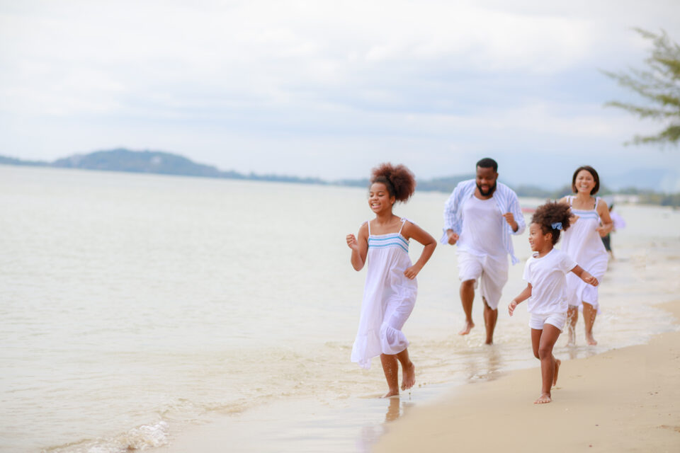 Six Tips for a Low Stress Family Vacations | WanderBIG.com
